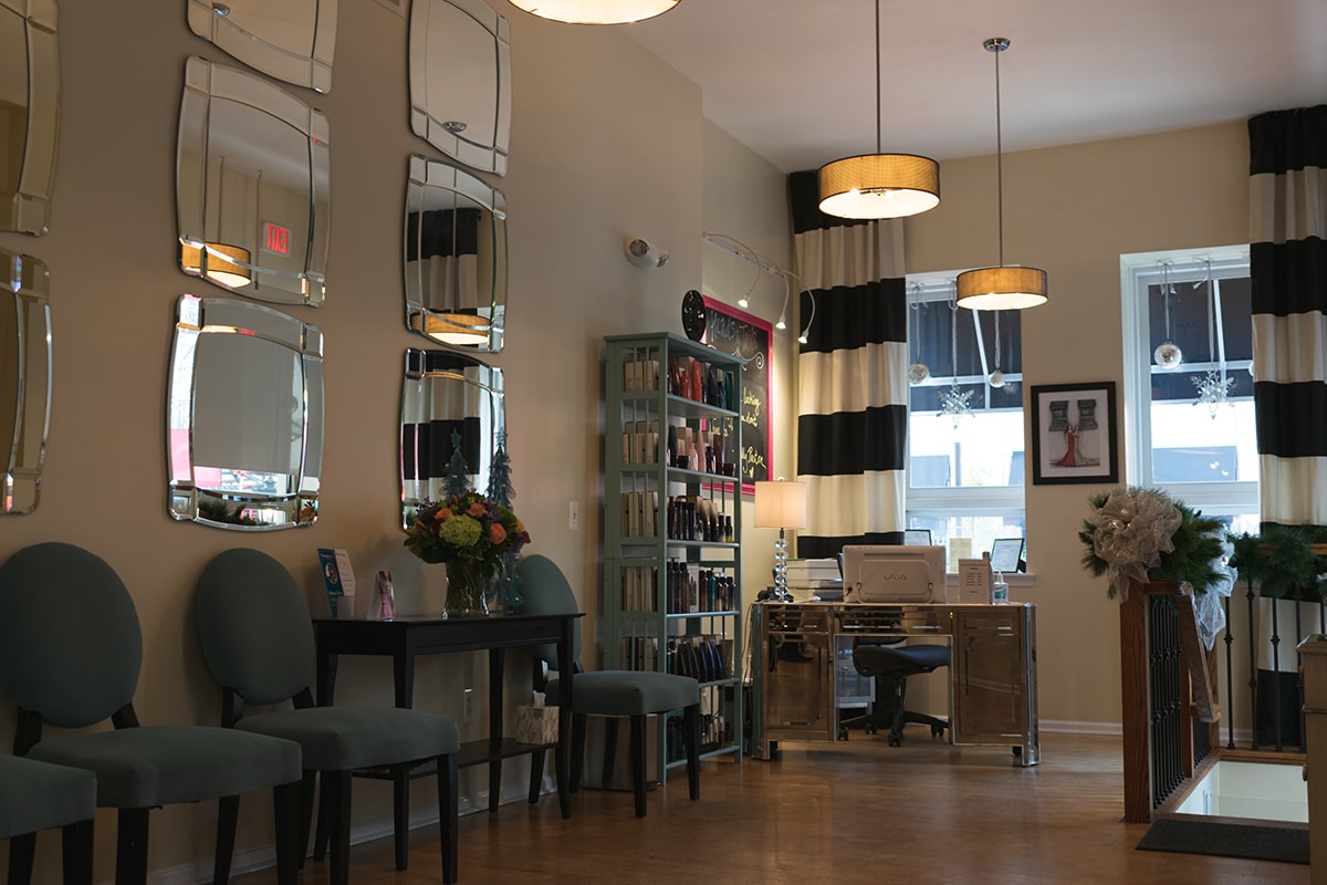 Coming Soon - Heads & Tails Beauty Boutique